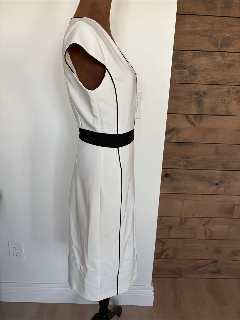 MOTF | Dresses | Motf White Vneck Sheath Dress With Black Trim | Poshmark